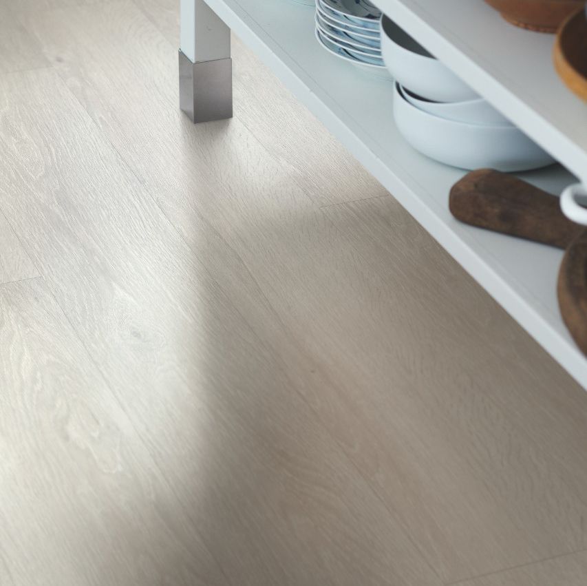 Vinyl flooring - V2131-40082 - PERGO - indoor / for hotel / for shop