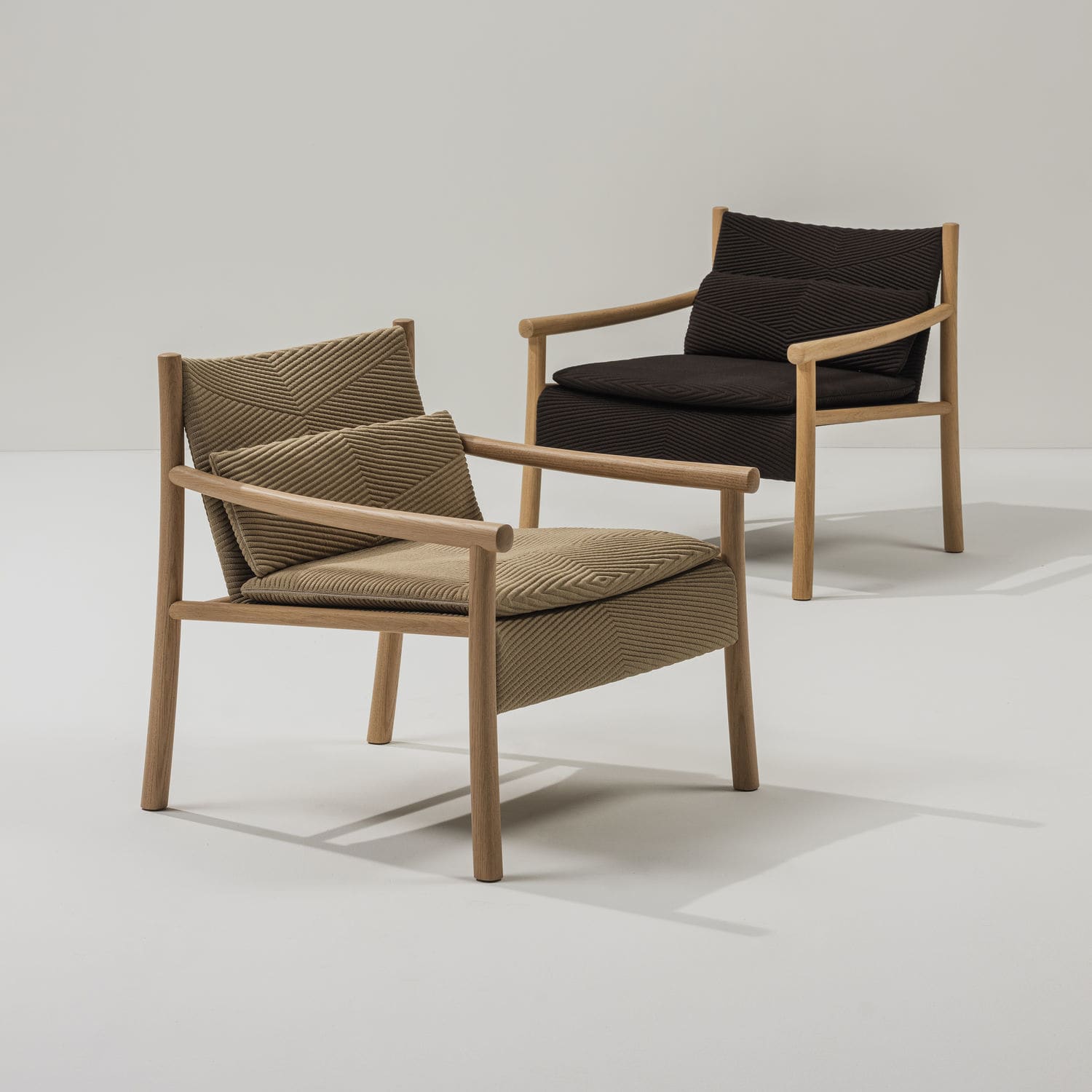 Contemporary armchair - KATA - Arper - fabric / oak / with removable ...