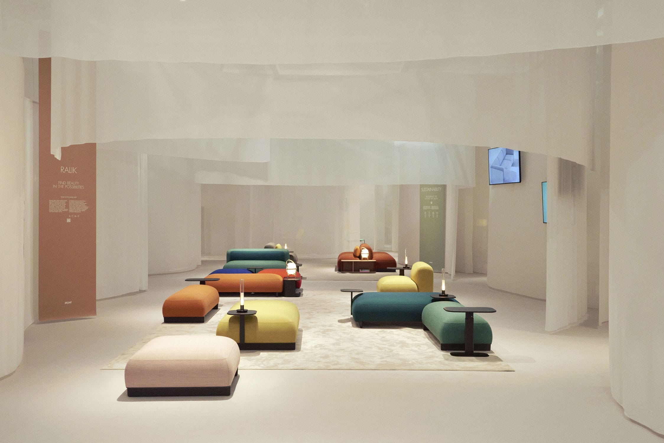 Modular upholstered bench - RALIK - Arper - contemporary / fabric / leather