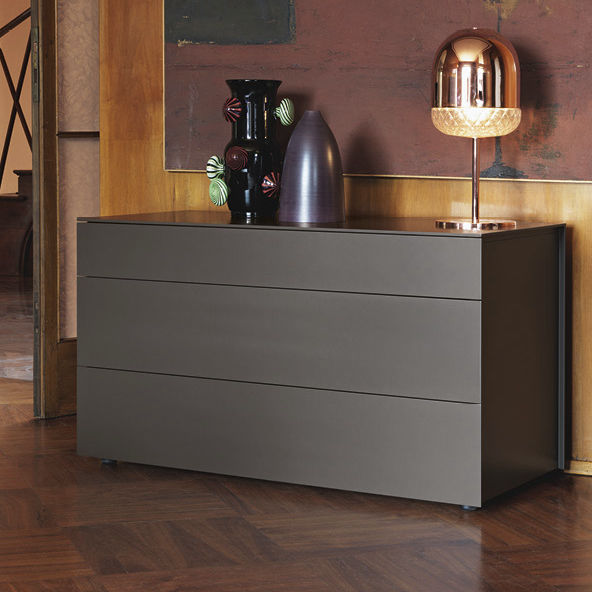 Contemporary chest of drawers - Juta - Flou - lacquered wood ...