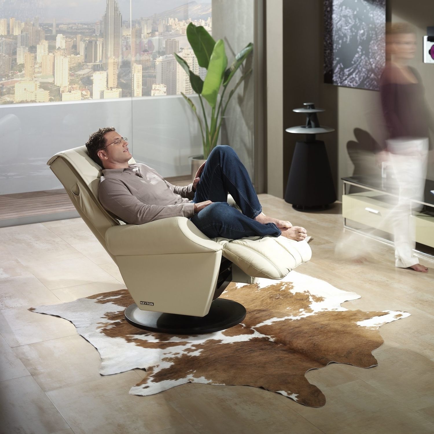 Leather massage armchair - Royal - KEYTON - with footrest