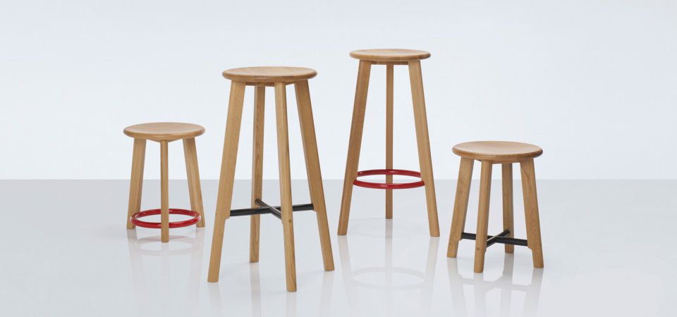 Contemporary stool - NOUGHTS AND CROSSES - Modus - wooden