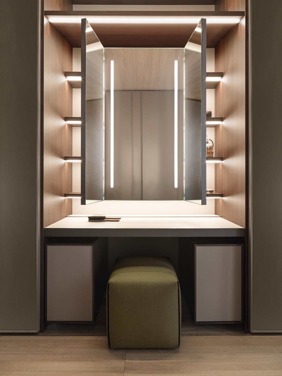 Contemporary dressing table - BEAUTÉ - Molteni&C - wooden / 1-seat / by ...