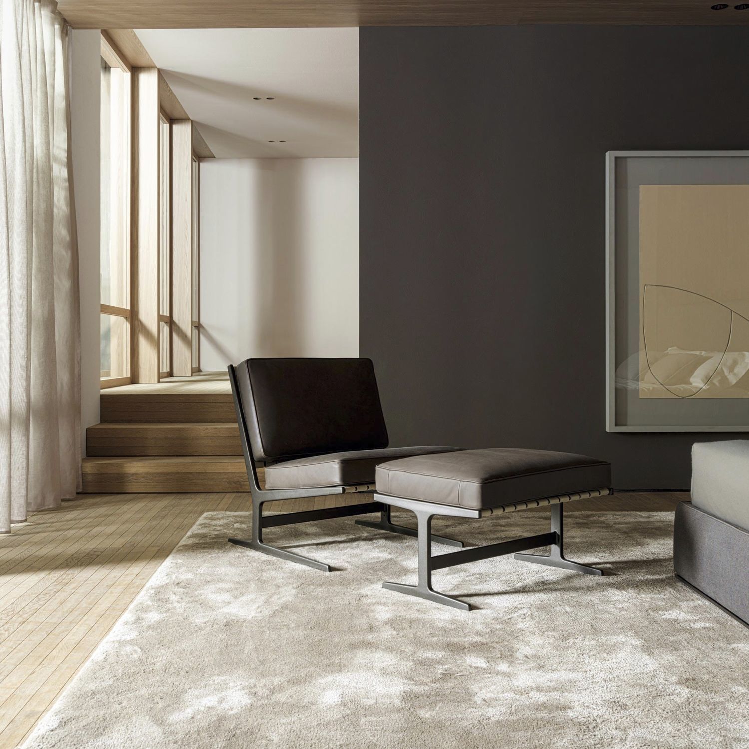 Contemporary armchair - PAULA - Molteni&C - leather / metal / with footrest