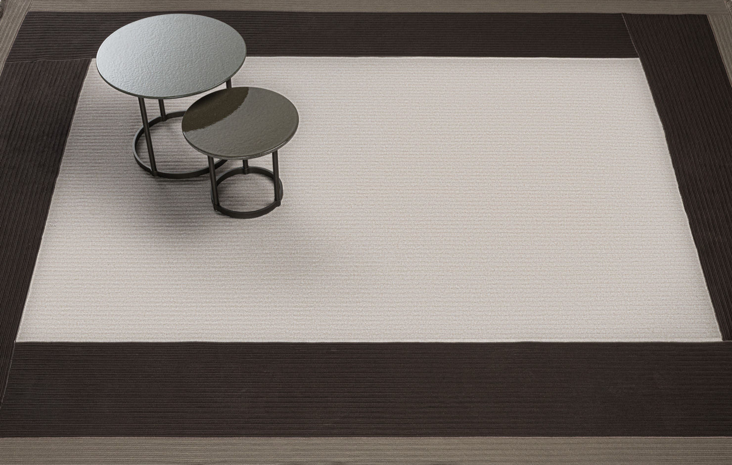 Contemporary rug - MUSCO - Molteni&C - geometric / monochrome ...
