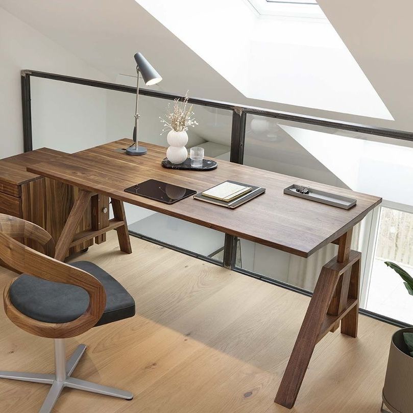 Free-standing desk - ATELIER - TEAM 7 - contemporary / oak / walnut