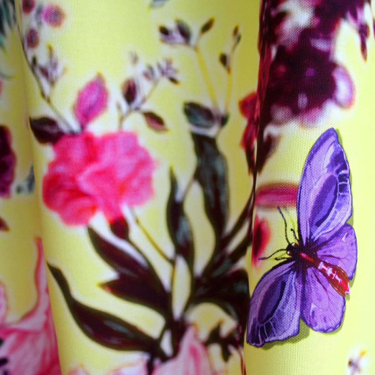 Upholstery fabric - BUTTERFLY BLURR - Timorous Beasties - floral ...