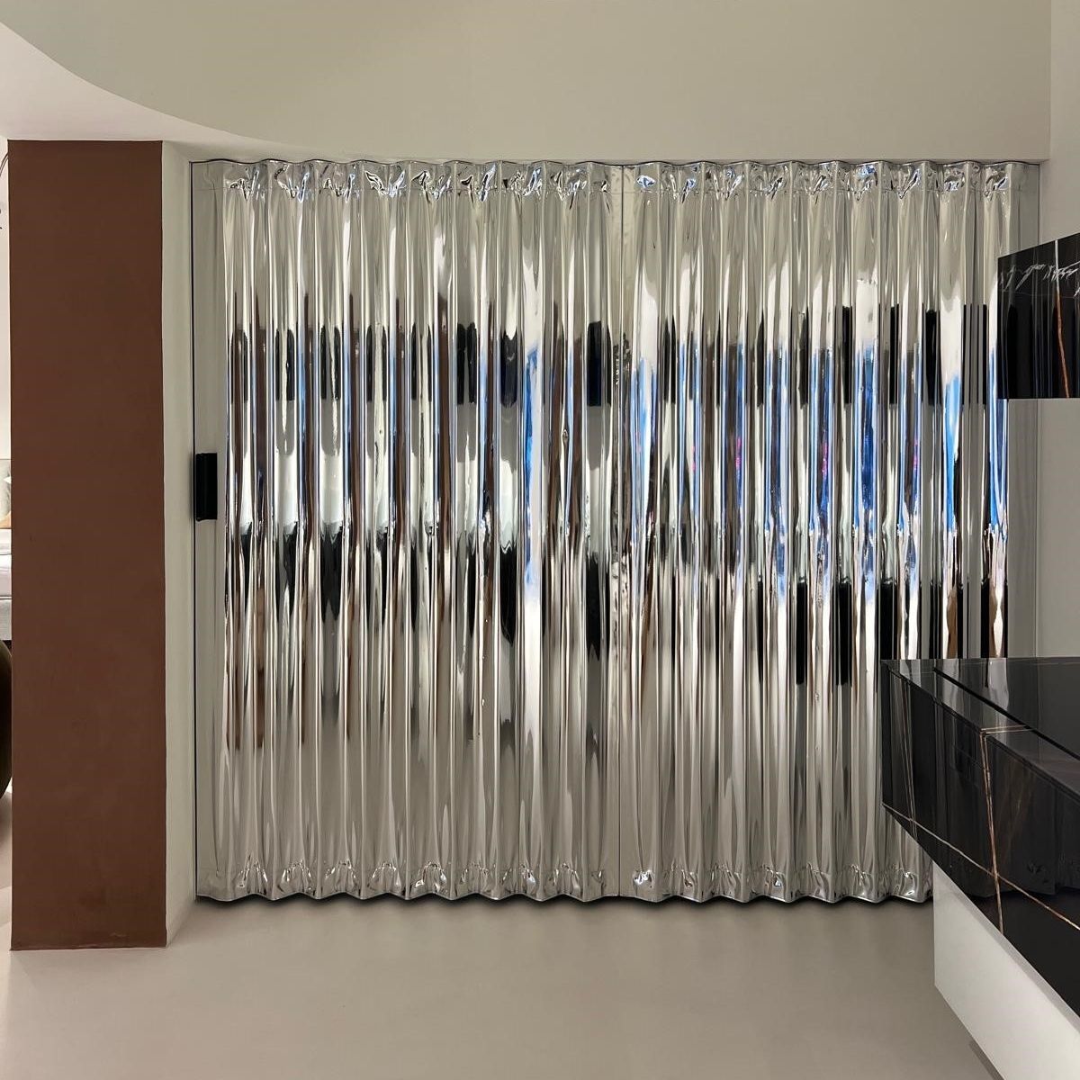 Public space partition - Dooor srl - removable / folding / sliding