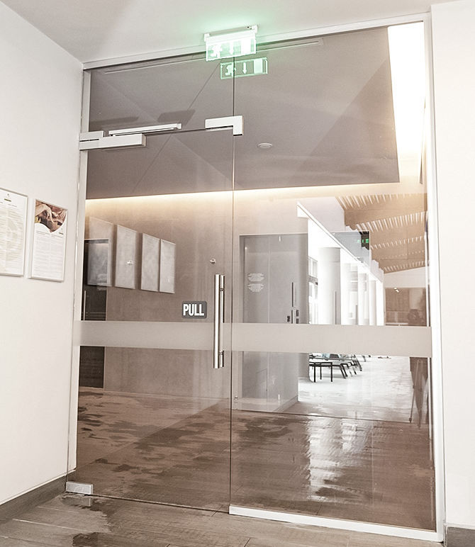 Interior door - Transparent Design SRL - glass / swing / contemporary