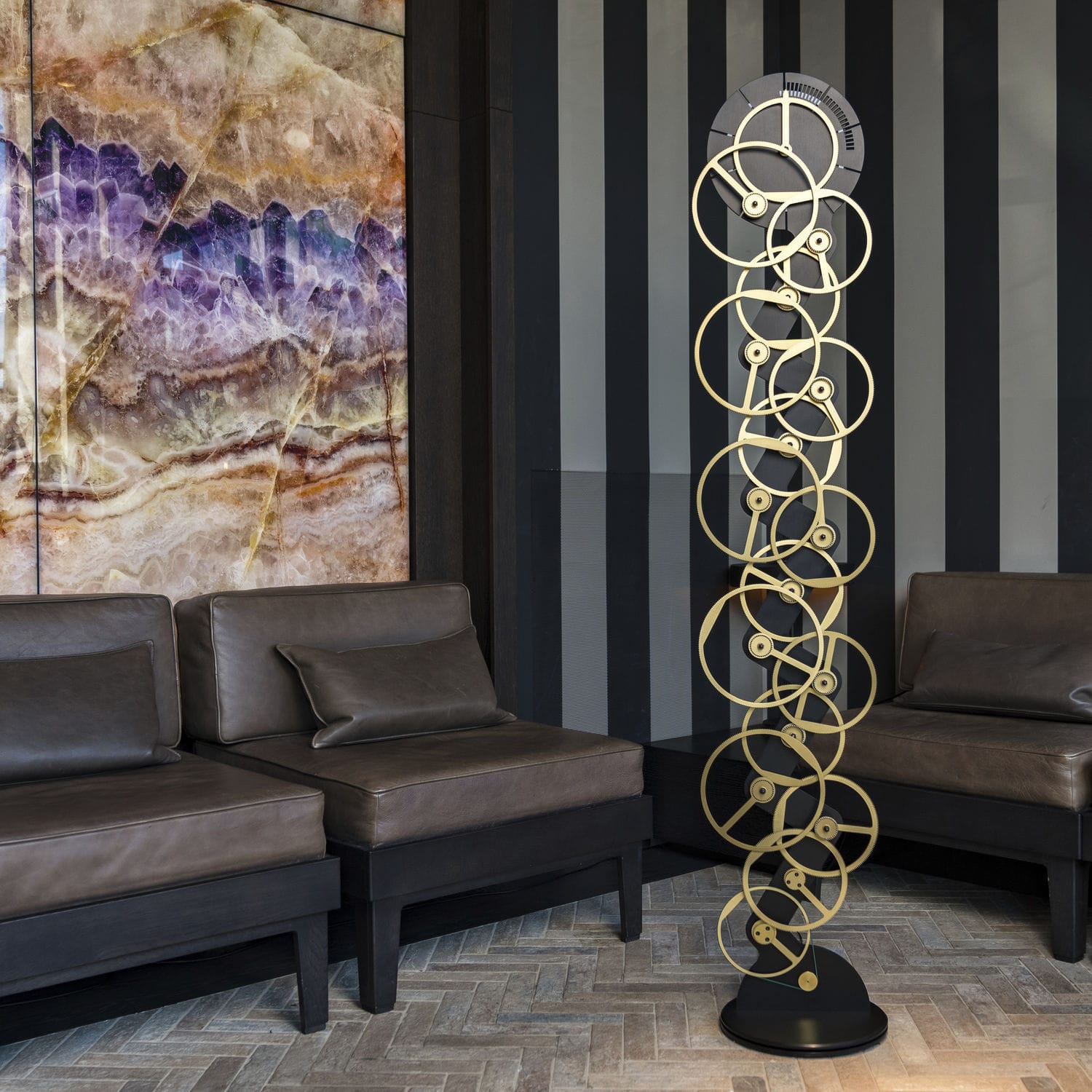 Traditional clock - TM ETERNITY - The Moving Mechanics Company AG ...