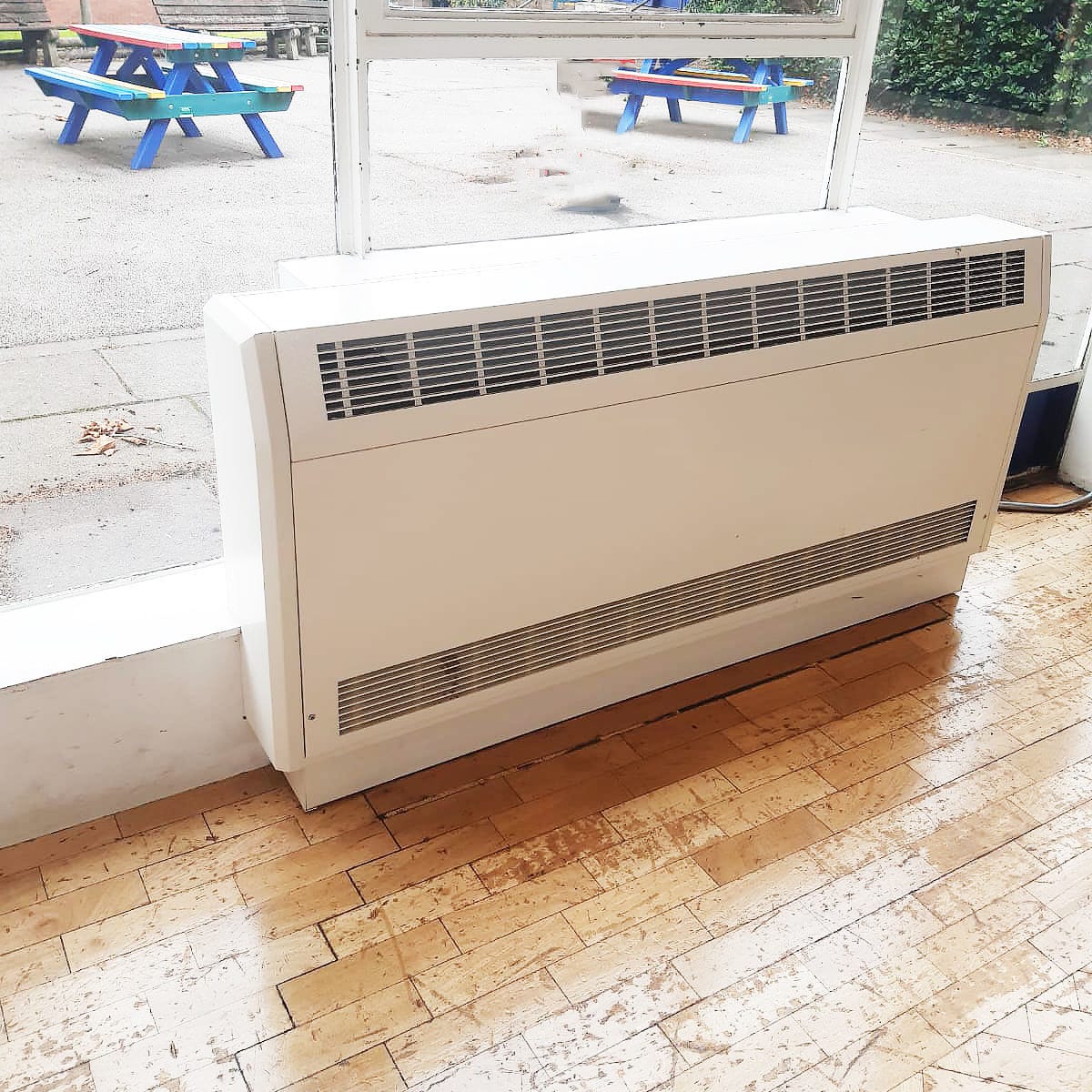 Hot water convector - FORCEFLOW H2 - BIDDLE - 2501 w...3000 w / 1001 w ...