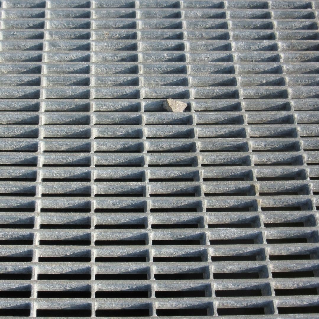 Galvanised steel grating for drain channel - Tramex - Insametal - for ...