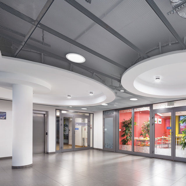 Fabric suspended ceiling - Armstrong MESH R-Clip - Knauf Ceiling ...