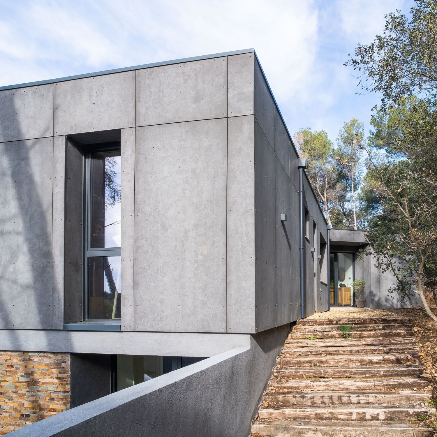 Panel cladding - VIROC - MISTRAL PANELS - fiber cement / vertical ...