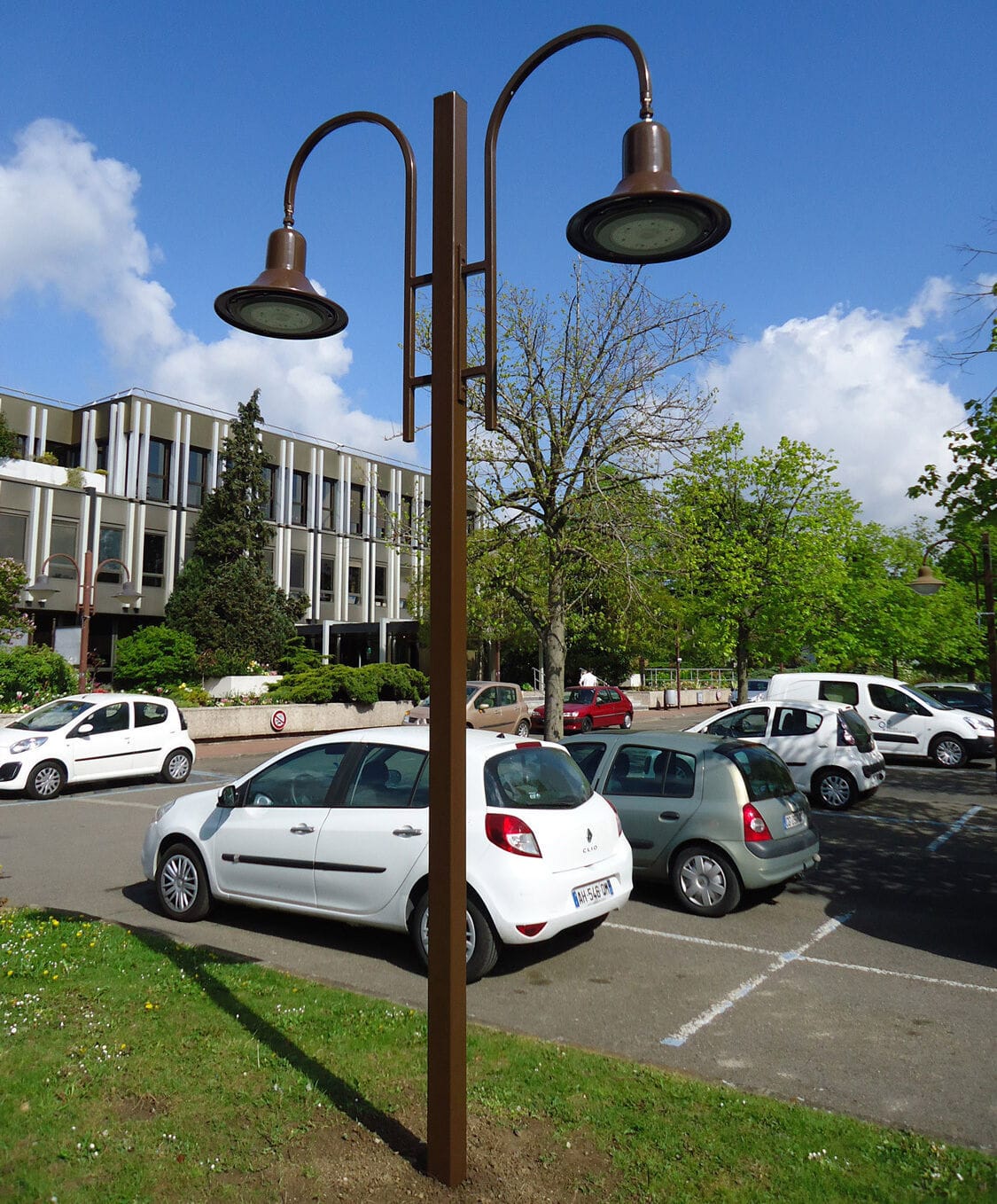 Aluminum lamp post - ODELIA - ECLATEC International - urban ...