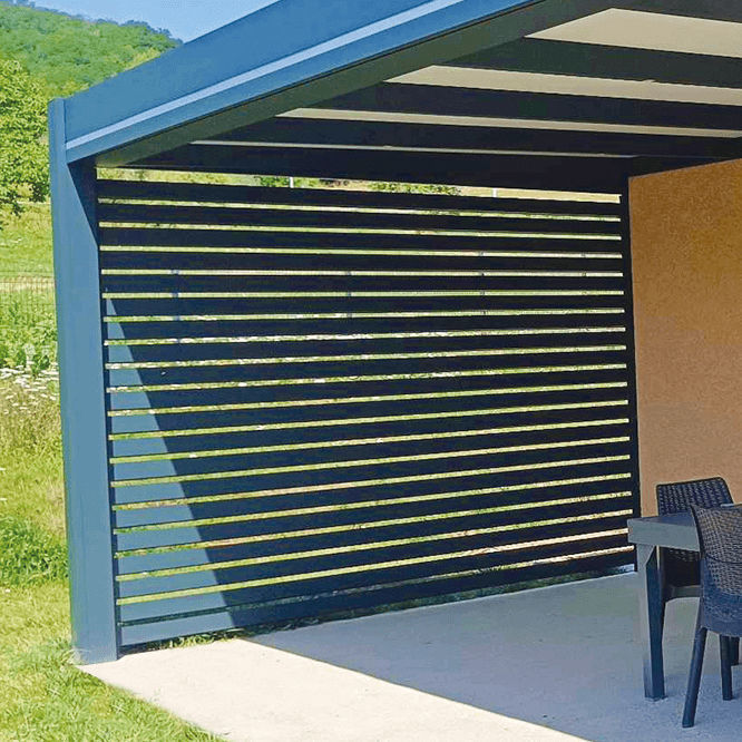 Thermo-lacquered aluminum screen wall - 1960 - USINE-ONLINE - outdoor ...