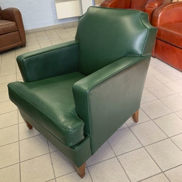 Traditional club chair - Normandie - L'Atelier du Club - leather / fir ...
