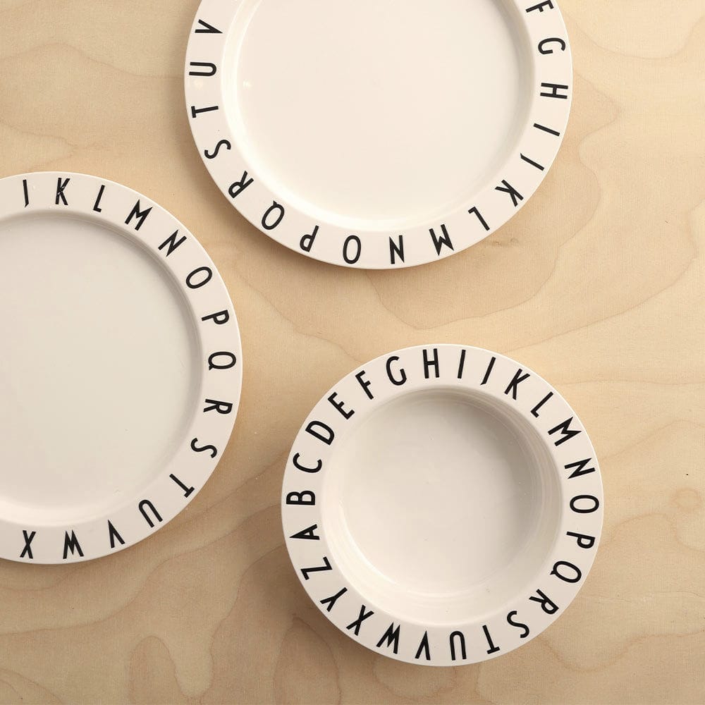 Round plate - Eat & Learn set - DESIGN LETTERS ApS - plastic ...