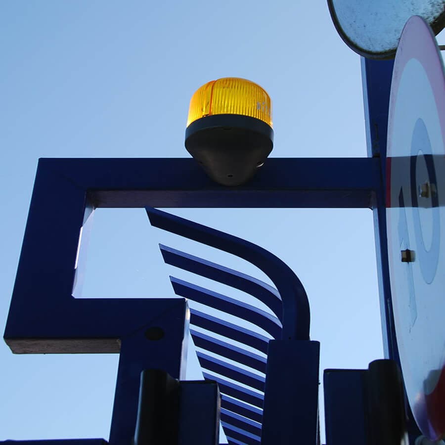 Automatic gate flashing road light - Jacksons Fencing