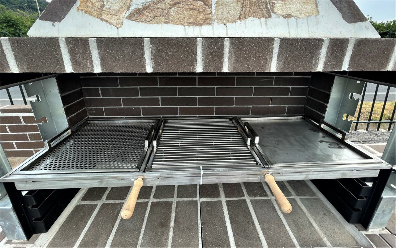 Barbecue grill - 1121 - Sxistolithos