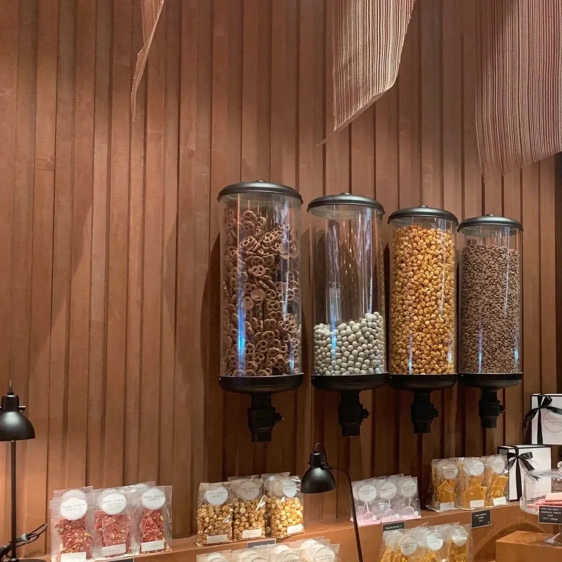 Wall-mounted coffee bean dispenser - 10" - Java Hill Distribution Inc ...