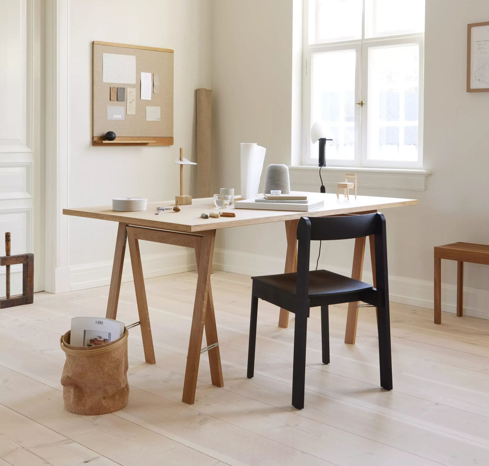 Oak table top - Linear - FORM & REFINE - particle board