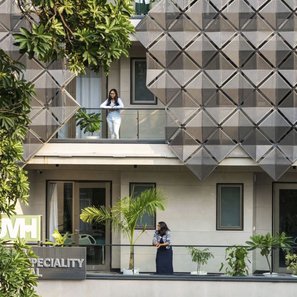 Metal solar shading - SQUAREELEGANCE PRO™ - Axes in Excess - made from ...