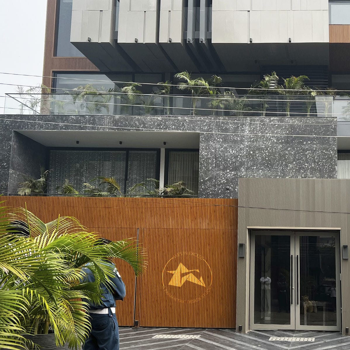 Panel fence - FLUTED_GATE - Axes in Excess - residential / commercial ...