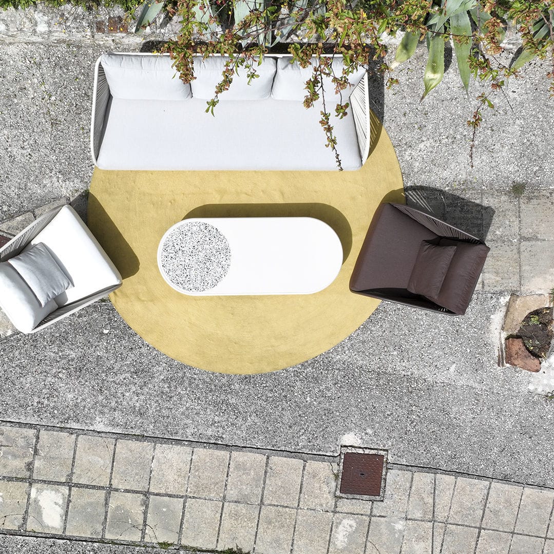 Design dining table - BARLA - Yaaz - aluminum / aluminum base / round