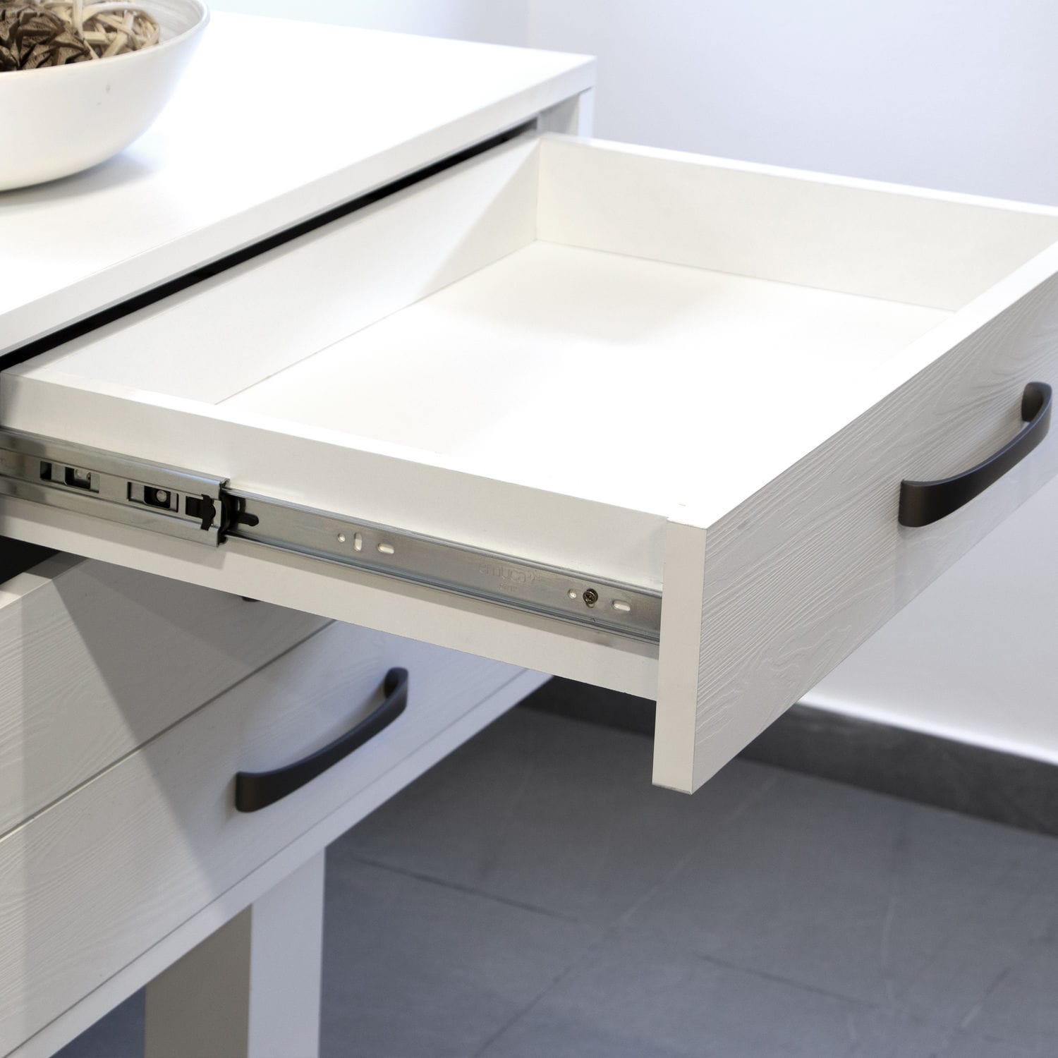 Ball bearing drawer runner - 4301505 - Emuca SA - integrated soft-close ...