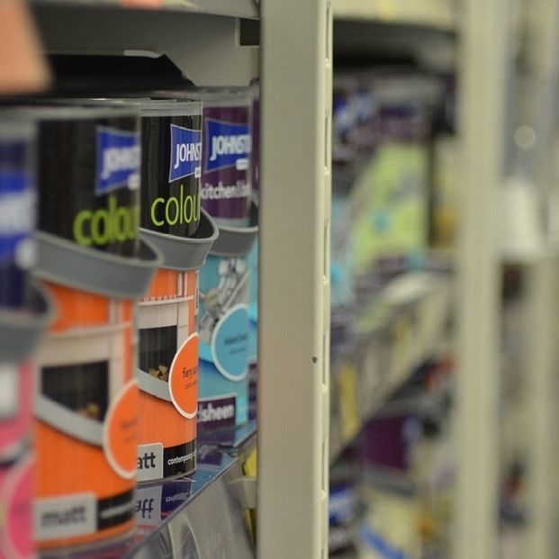 Shop shelving - voestalpine Sadef nv - merchandise / tubular / standard