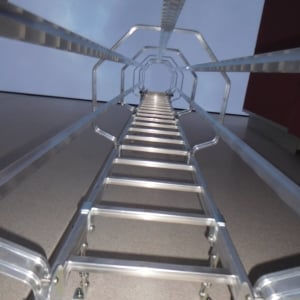 Ladder with safety cage - SICURPAL SRL - fixed / aluminum / industrial
