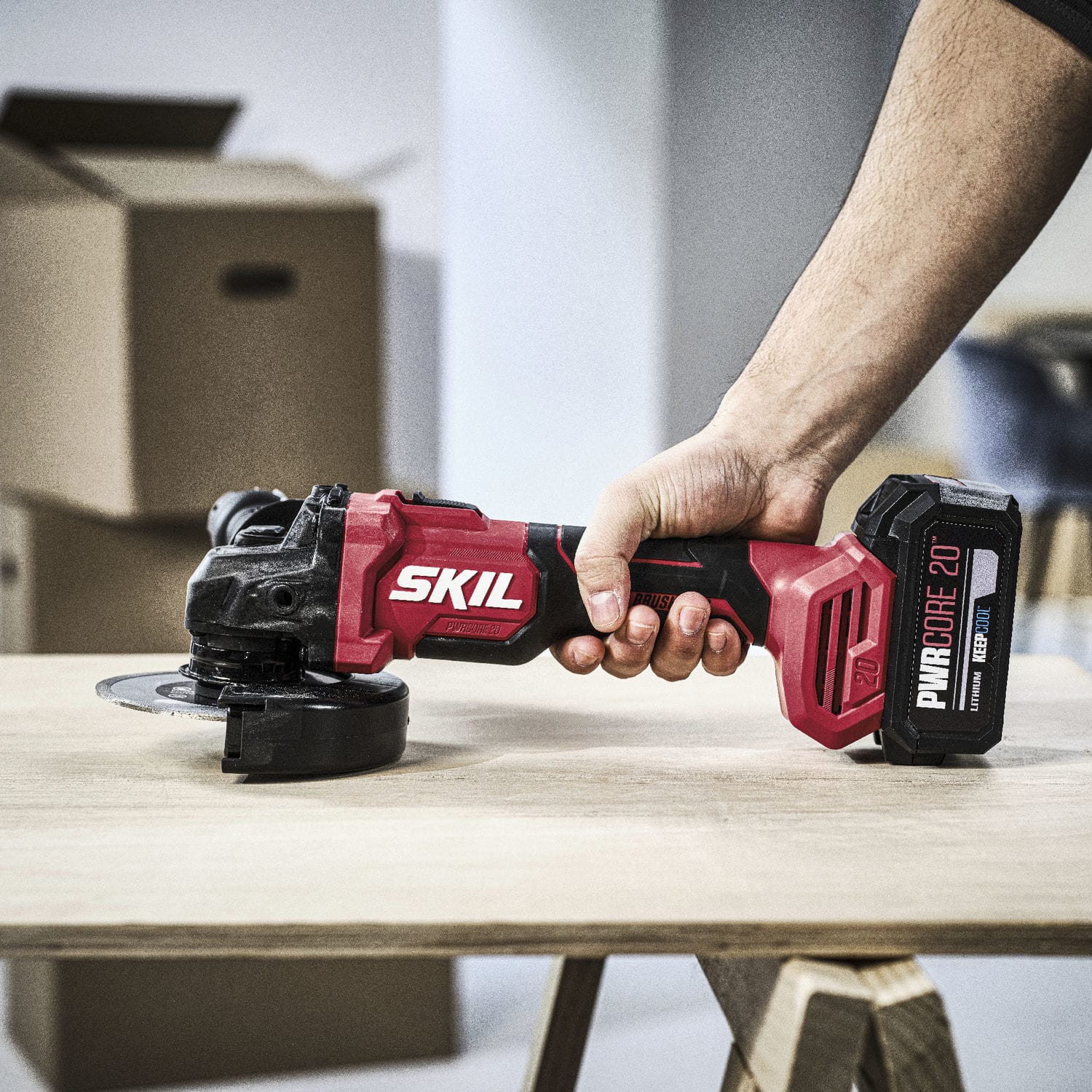 Handheld grinder - 3922 CA - SKIL BV - battery-powered / ergonomic / angle