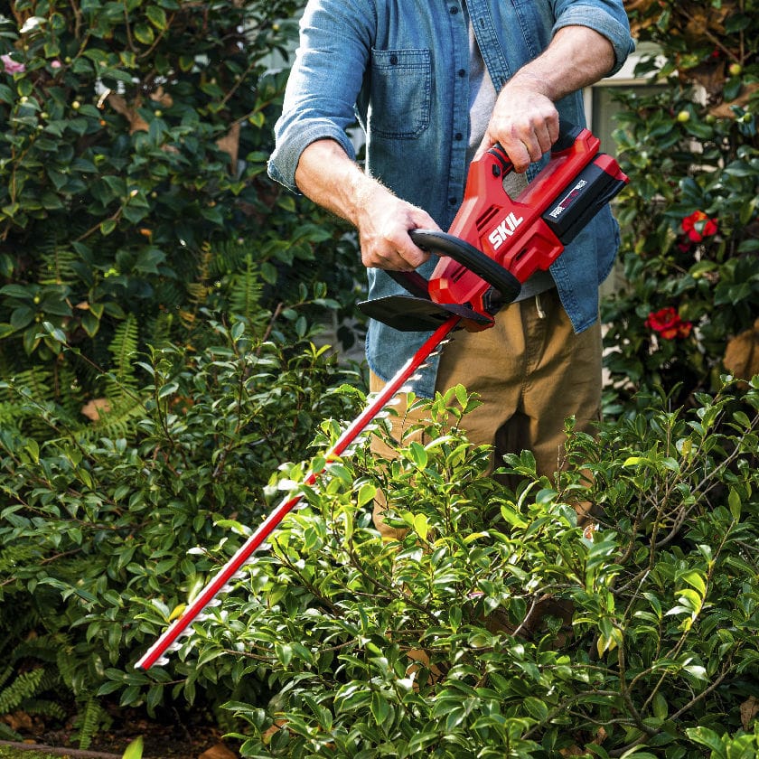 Battery-powered hedge trimmer - 0480 CA - SKIL BV - hand-held