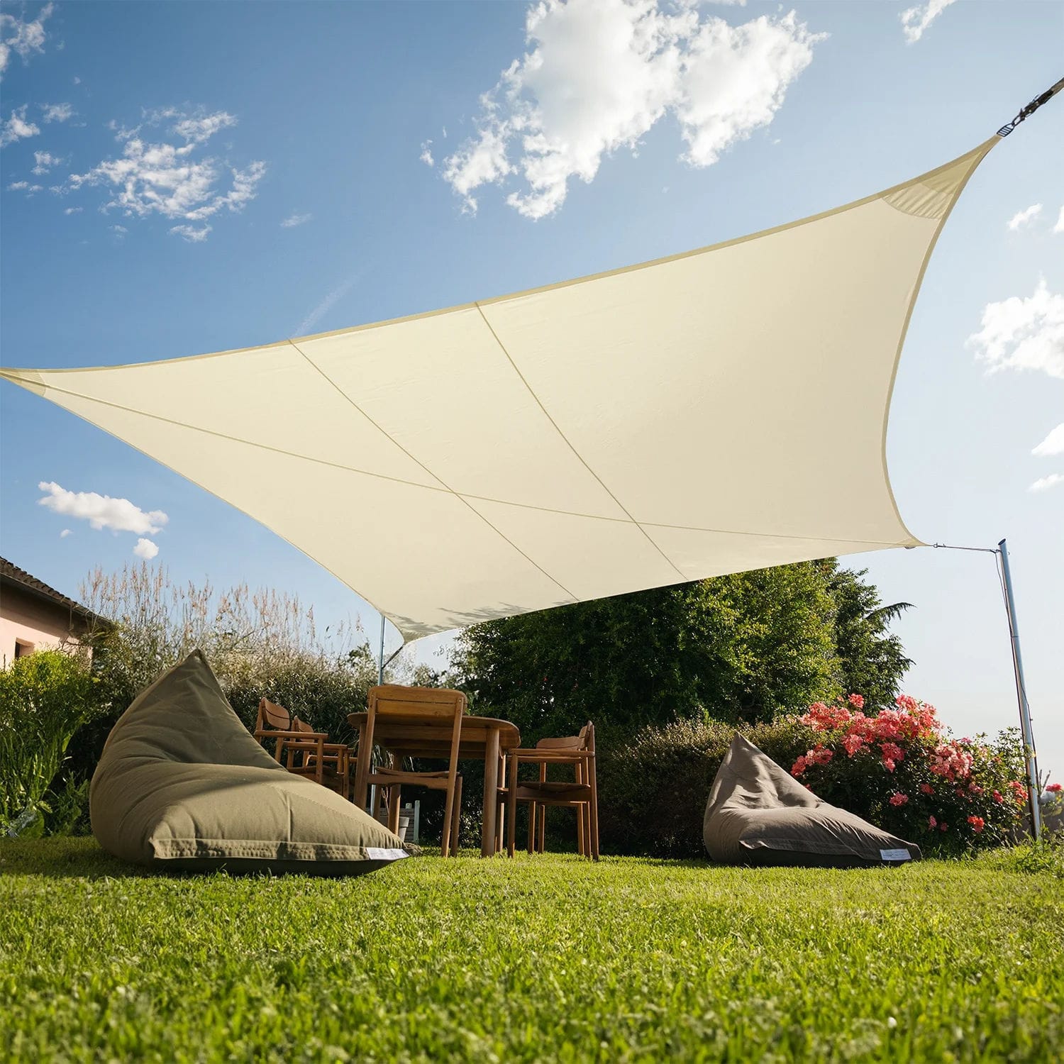 UV-resistant shade sail - EZ Breez - Maanta - waterproof / custom-made ...