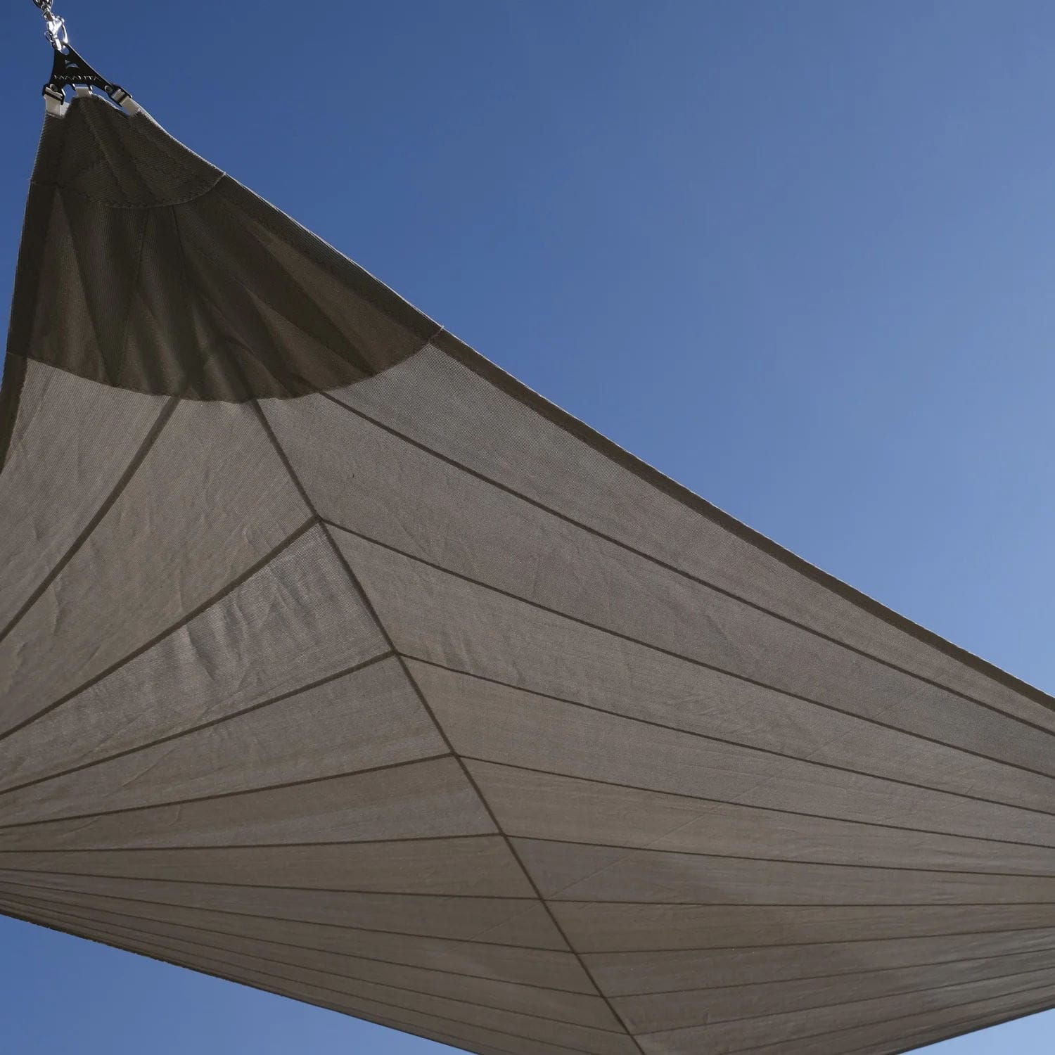 UV-resistant shade sail - Solaria +Plus Furl Breathable - Maanta ...