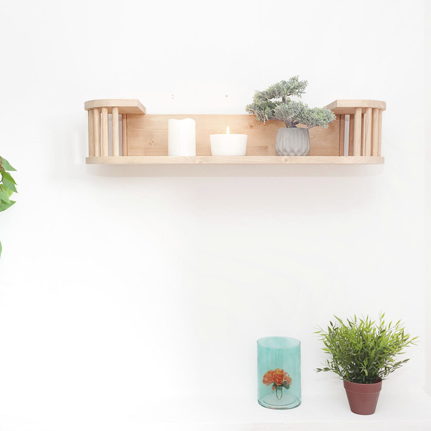 Wall-mounted shelf - Aren - Ssafia - contemporary / fir / custom