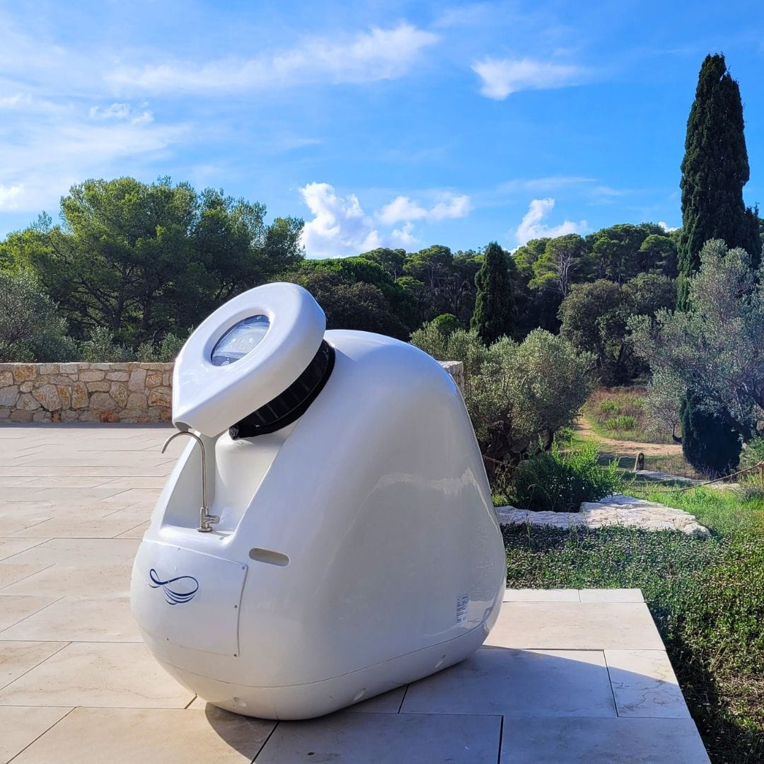 Commercial atmospheric water generator - Kumulus-1 Amphore - Kumulus ...