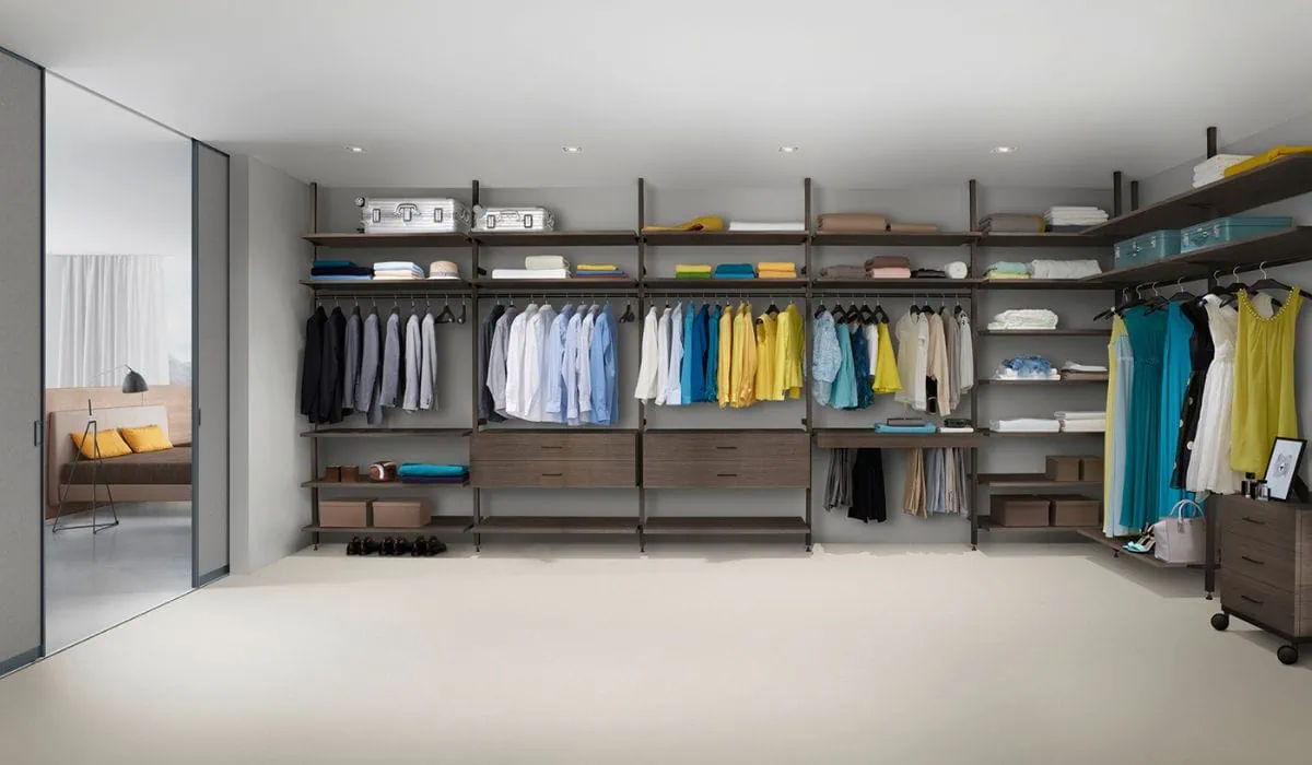 Corner walk-in wardrobe - LITE - GRUPO STYLO INTERIORISMO SL - wall ...