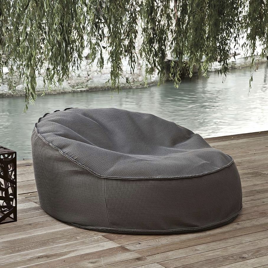 Design bean bag - EAST CAY - VILLEVENETE BY GATTI - fabric / wooden ...