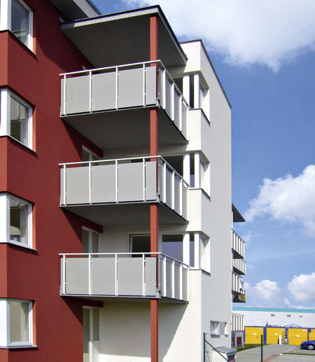 Balcony with panels - WERZALIT - galvanised steel