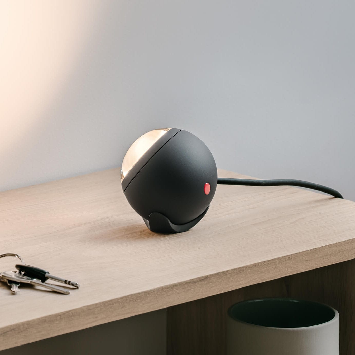 Table lamp - Falling in Love - GRAU - aluminum / contemporary / corded