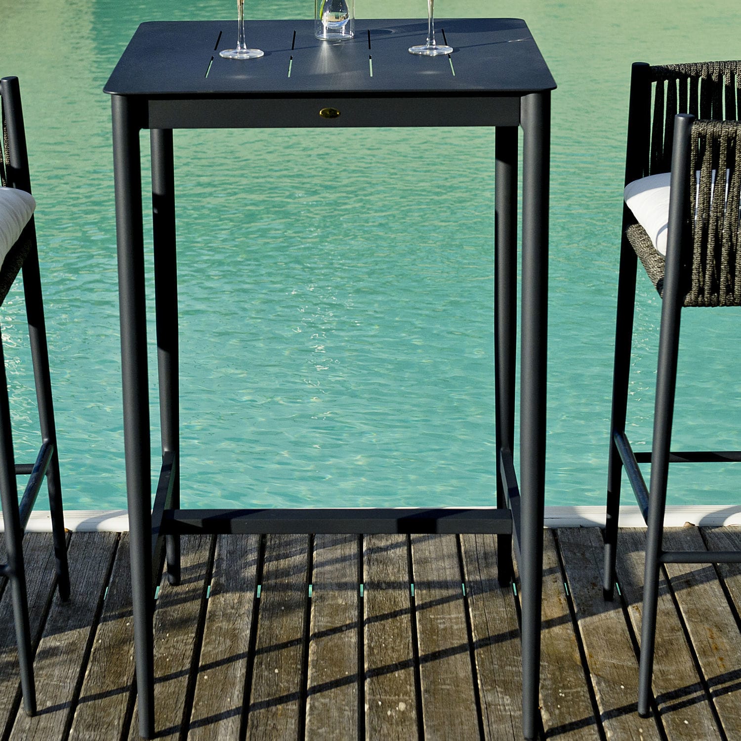 Contemporary high bar table - LUCE - Unopiù - aluminum / aluminum base ...