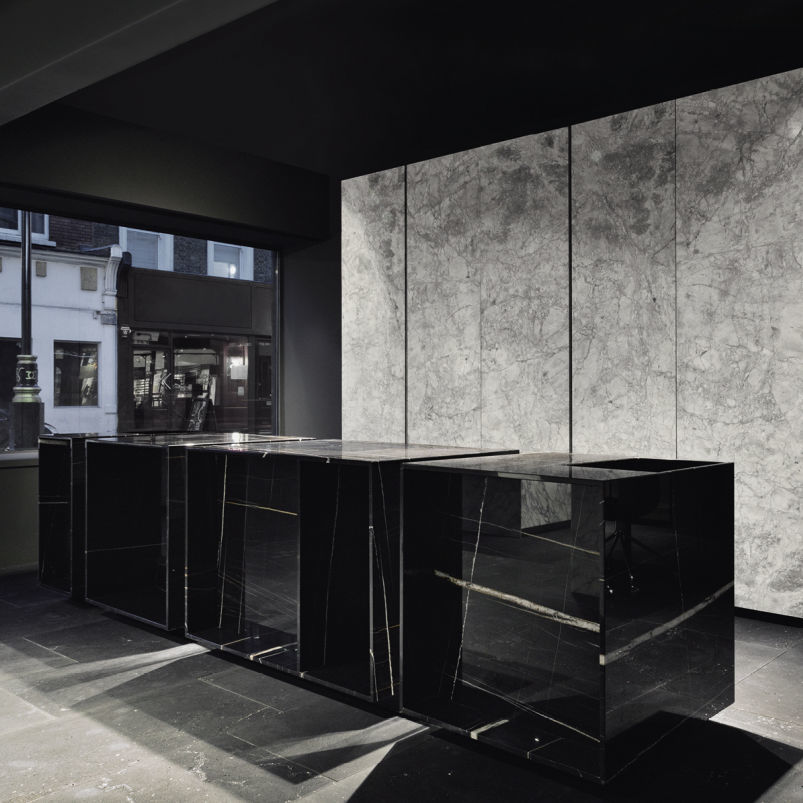 Contemporary kitchen - anima - minotti cucine - stone / island / modular