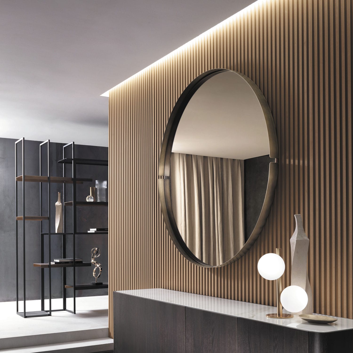 Wall-mounted mirror - OMEGA - Riflessi - contemporary / round / painted ...