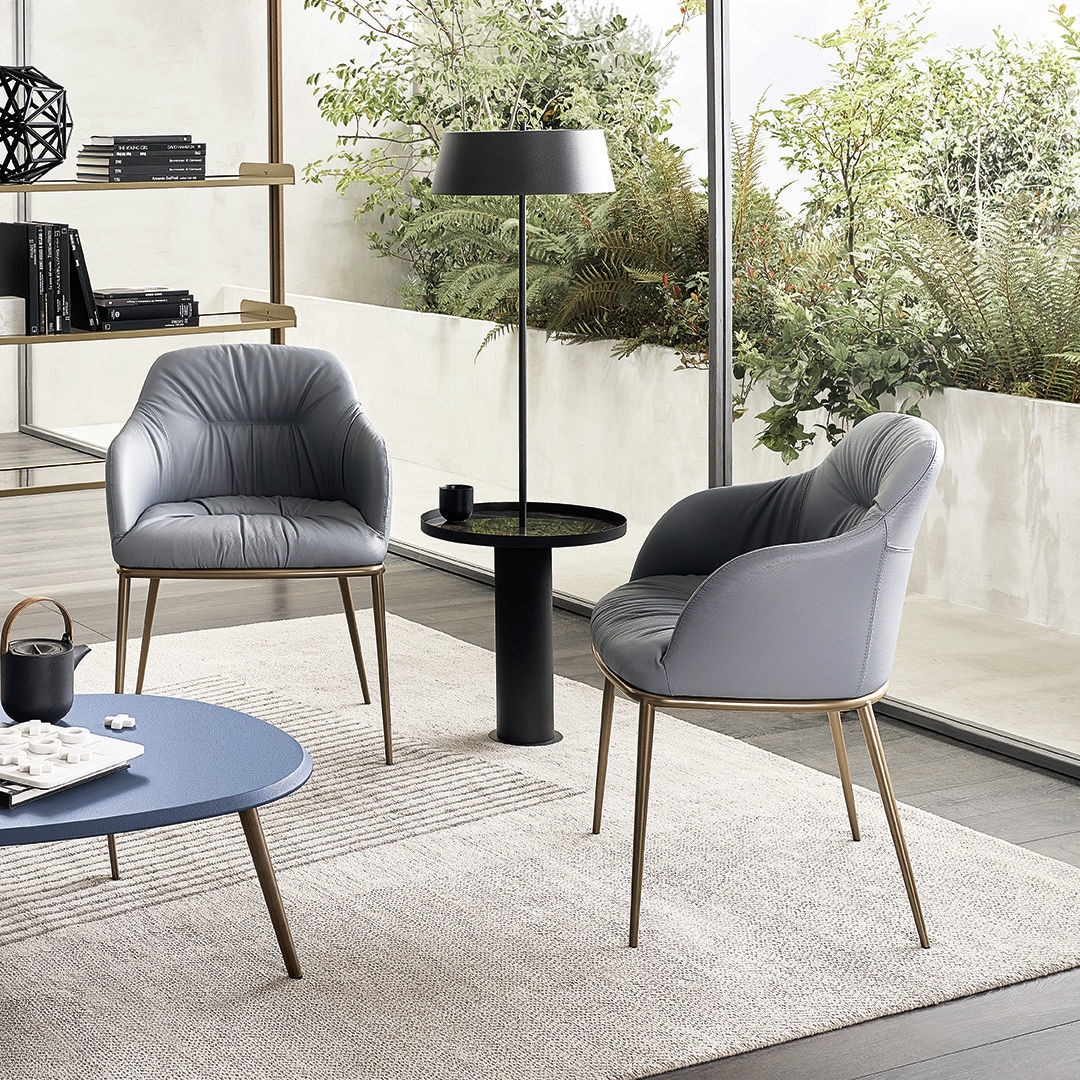 Contemporary chair - CHIC COMFORT - Riflessi - indoor / fabric / steel base