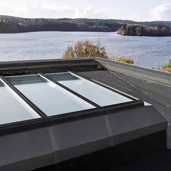 Electric skylight - VERRIÈRE - VELUX - with skylight frame / glass