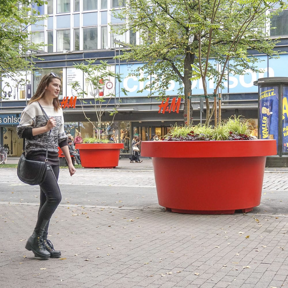 Galvanised steel Versailles planter - GIANT - Streetlife - composite ...