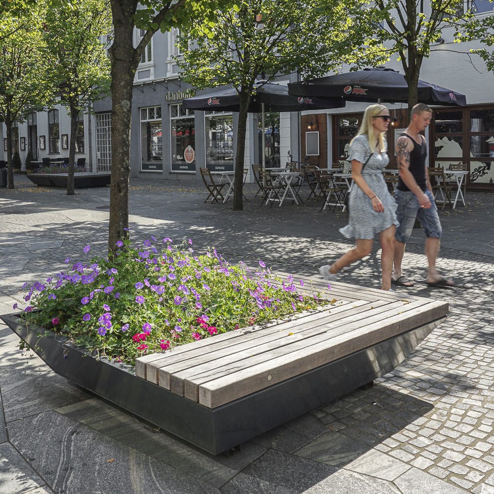 Contemporary public bench - SOLID EDGE GREEN - Streetlife - hardwood ...