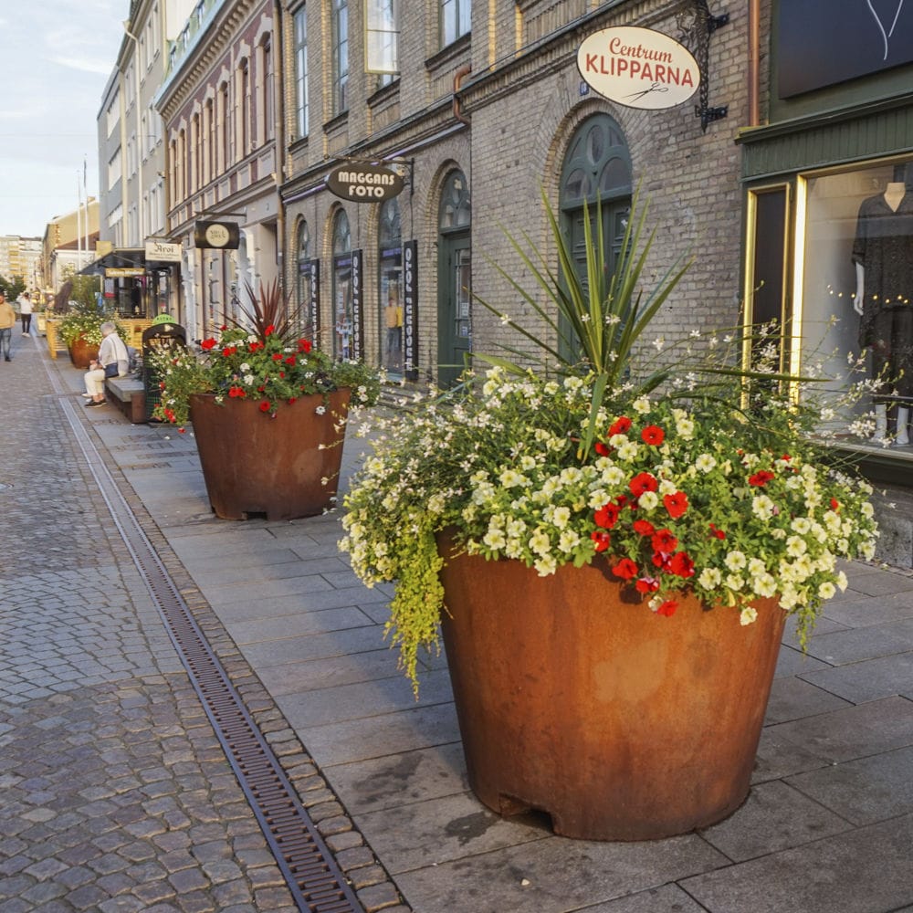 COR-TEN® steel planter - SHRUBTUBS - Streetlife - conical ...